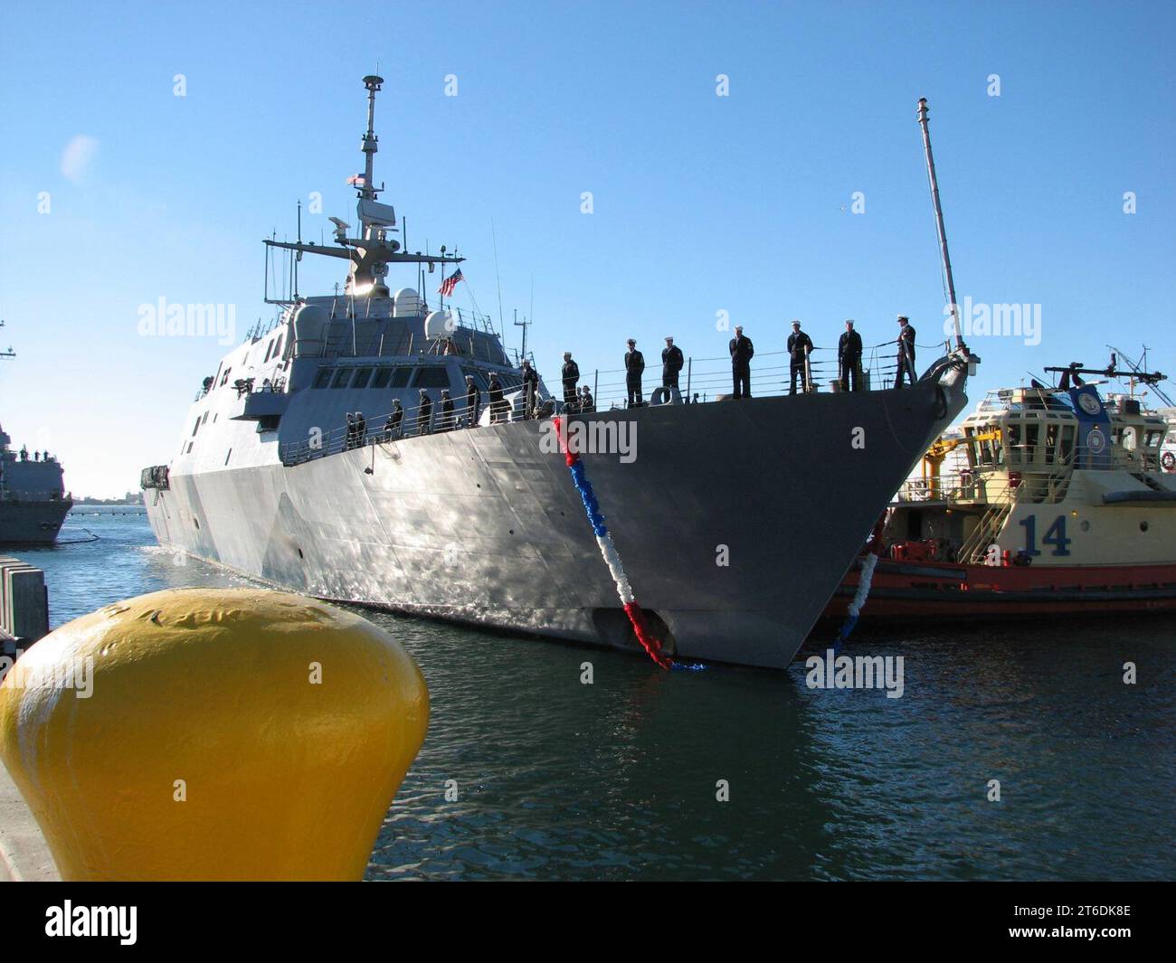 USS Freedom returns from deployment Stock Photo - Alamy