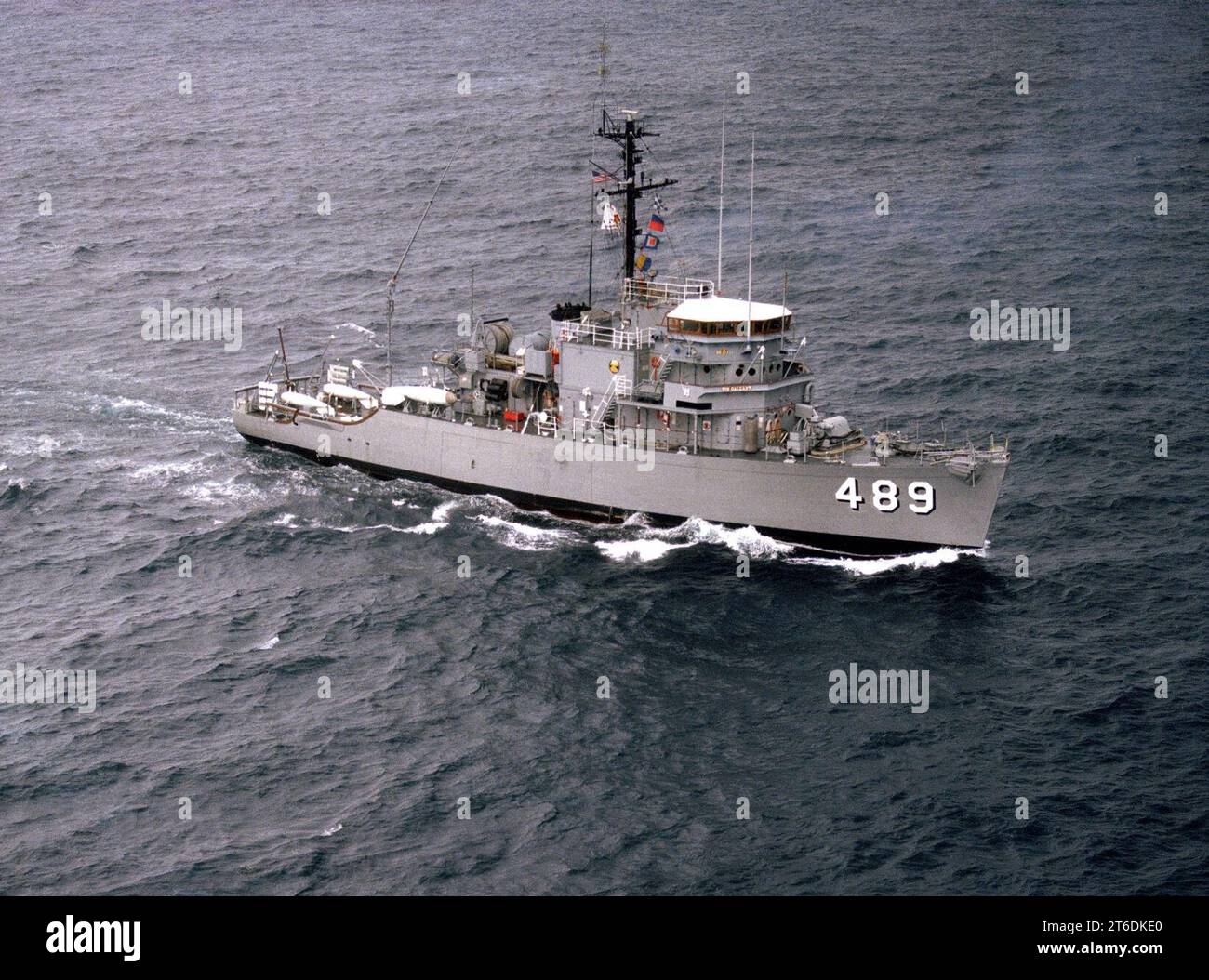 USS Gallant (MSO-489) underway in 1984 Stock Photo - Alamy