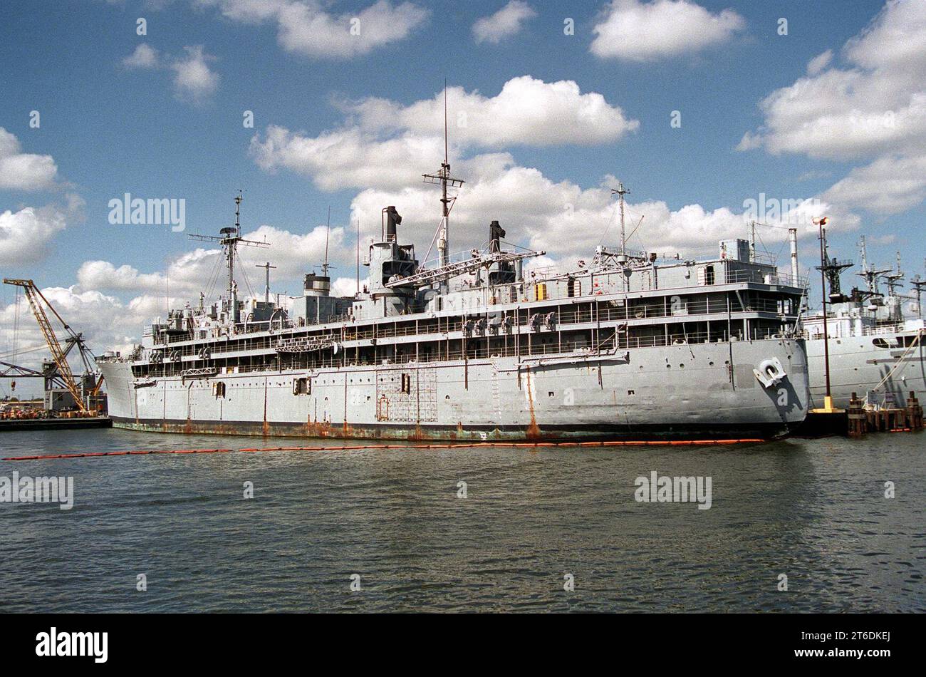 USS Fulton (AS-11) laid up in 1994 Stock Photo - Alamy