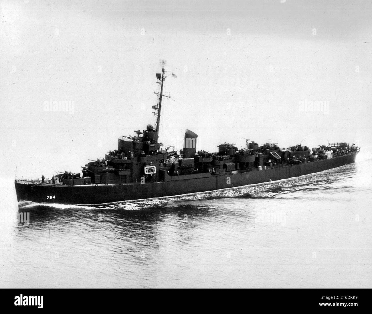 USS Gandy (DE-764) underway in the Atlantic Ocean on 8 June 1945 Stock ...