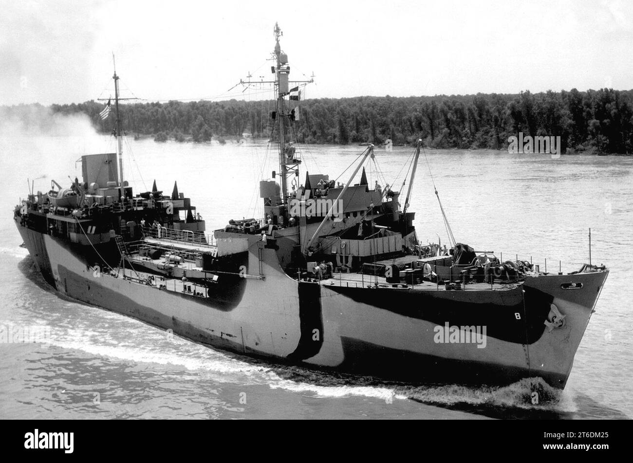 USS Genesee (AOG-8) underway in the Mississippi River on 2 June 1944 ...