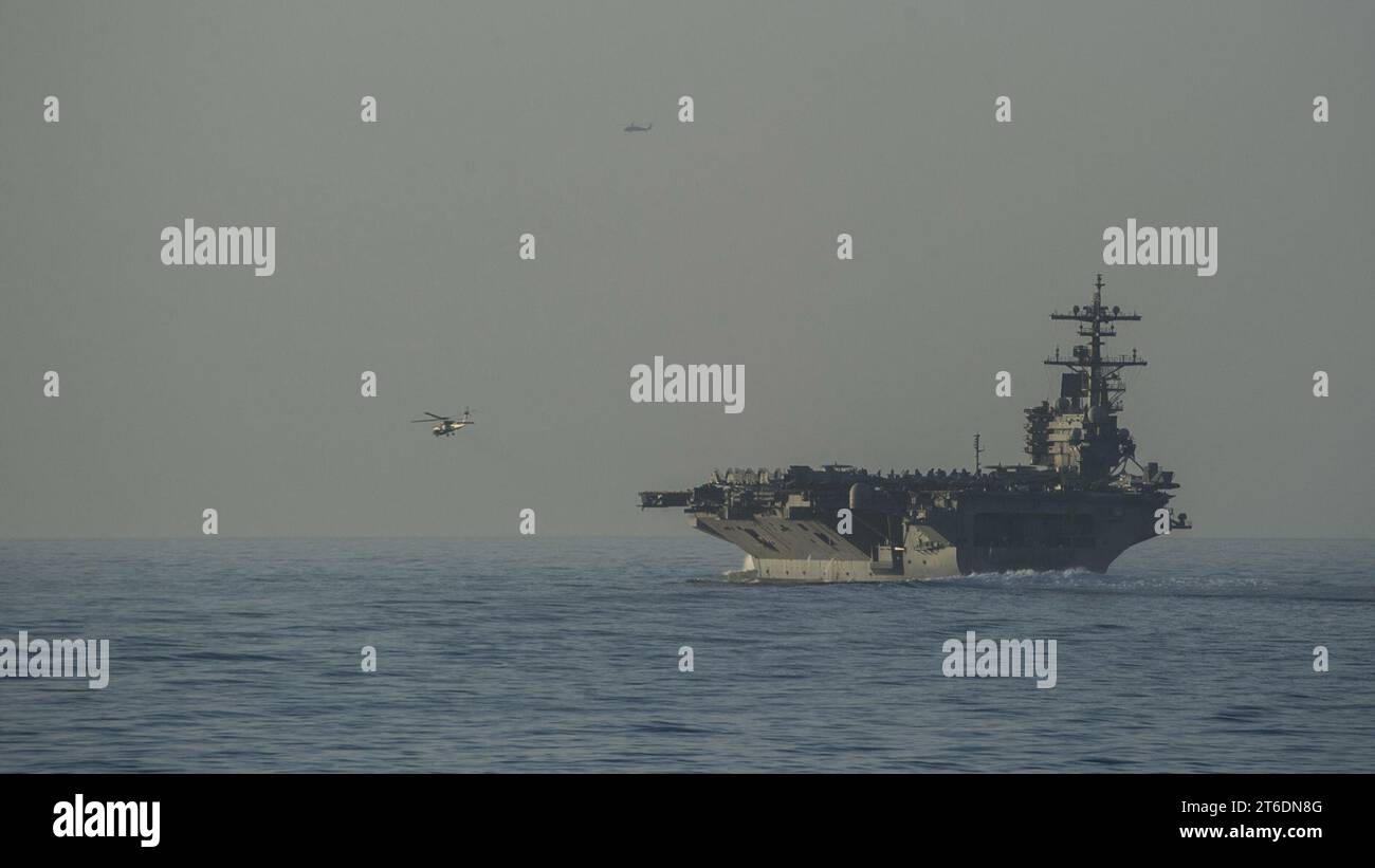 USS George H.W. Bush (CVN 77) 140614 Stock Photo - Alamy