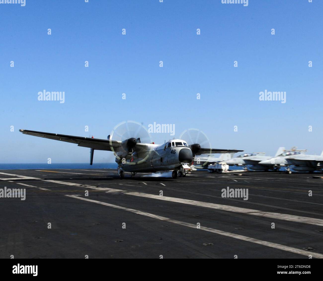 USS George H.W. Bush (CVN 77) 140617 Stock Photo - Alamy