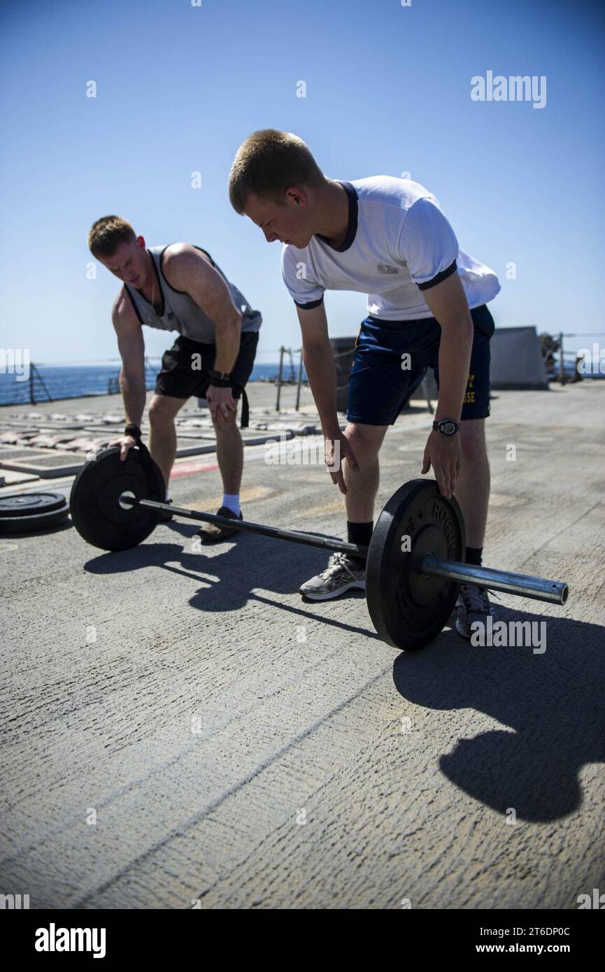 USS George H.W. Bush (CVN 77) 140709 Stock Photo - Alamy