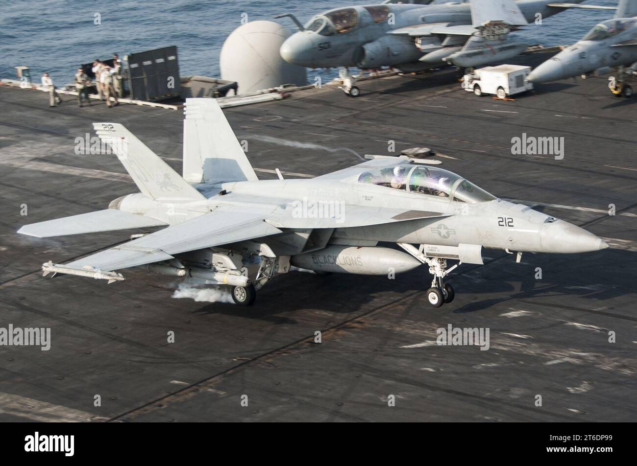 USS George H.W. Bush (CVN 77) 141017 Stock Photo - Alamy