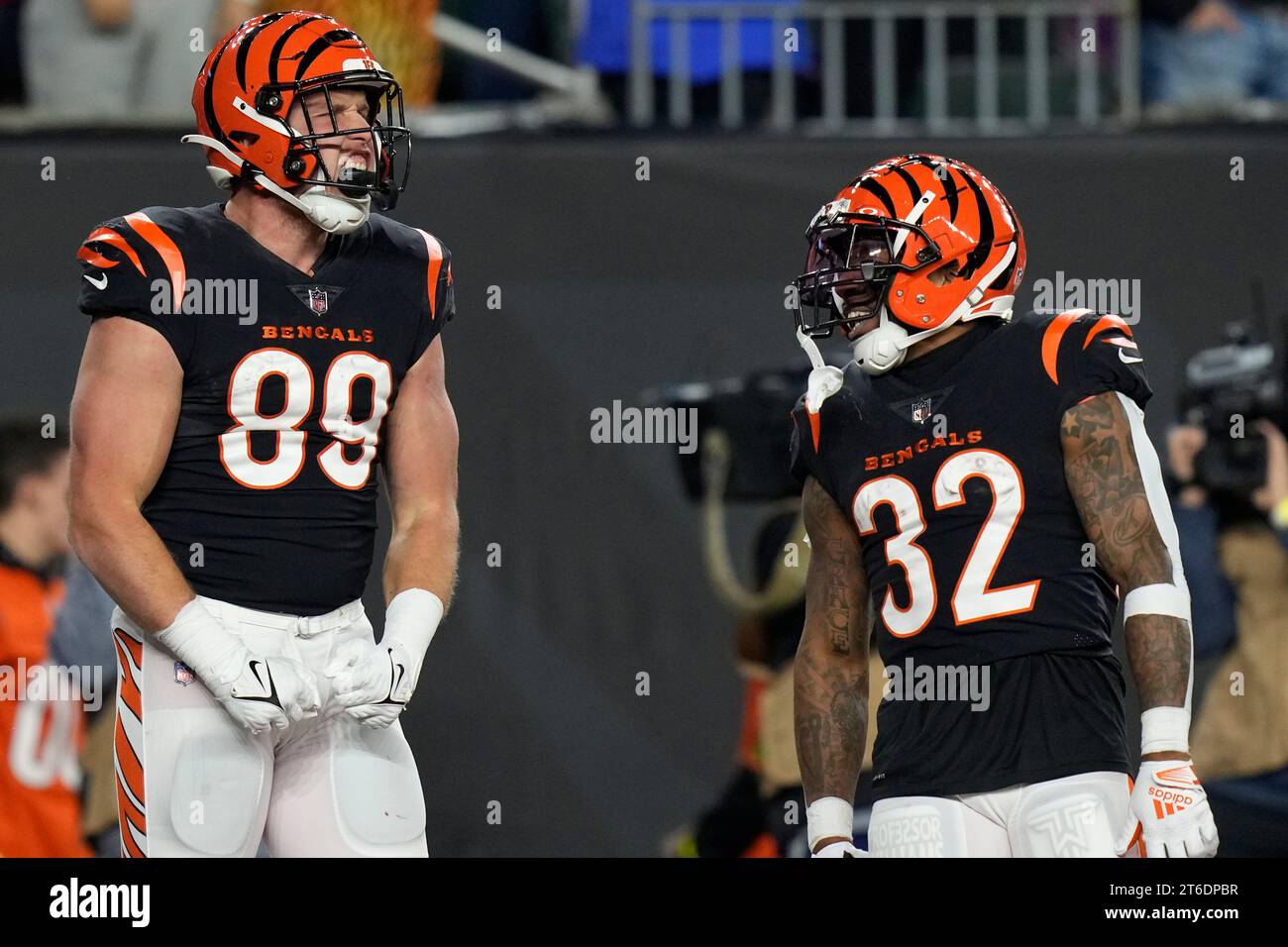 Cincinnati Bengals tight end Drew Sample (89) celebrates a touchdown ...