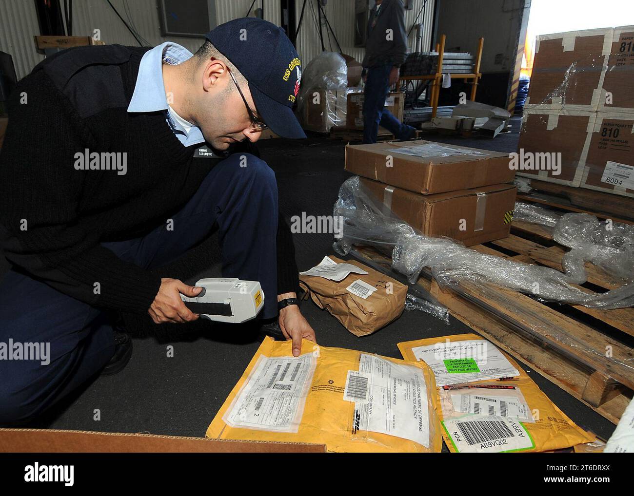 USS George Washington activity 100120 Stock Photo - Alamy