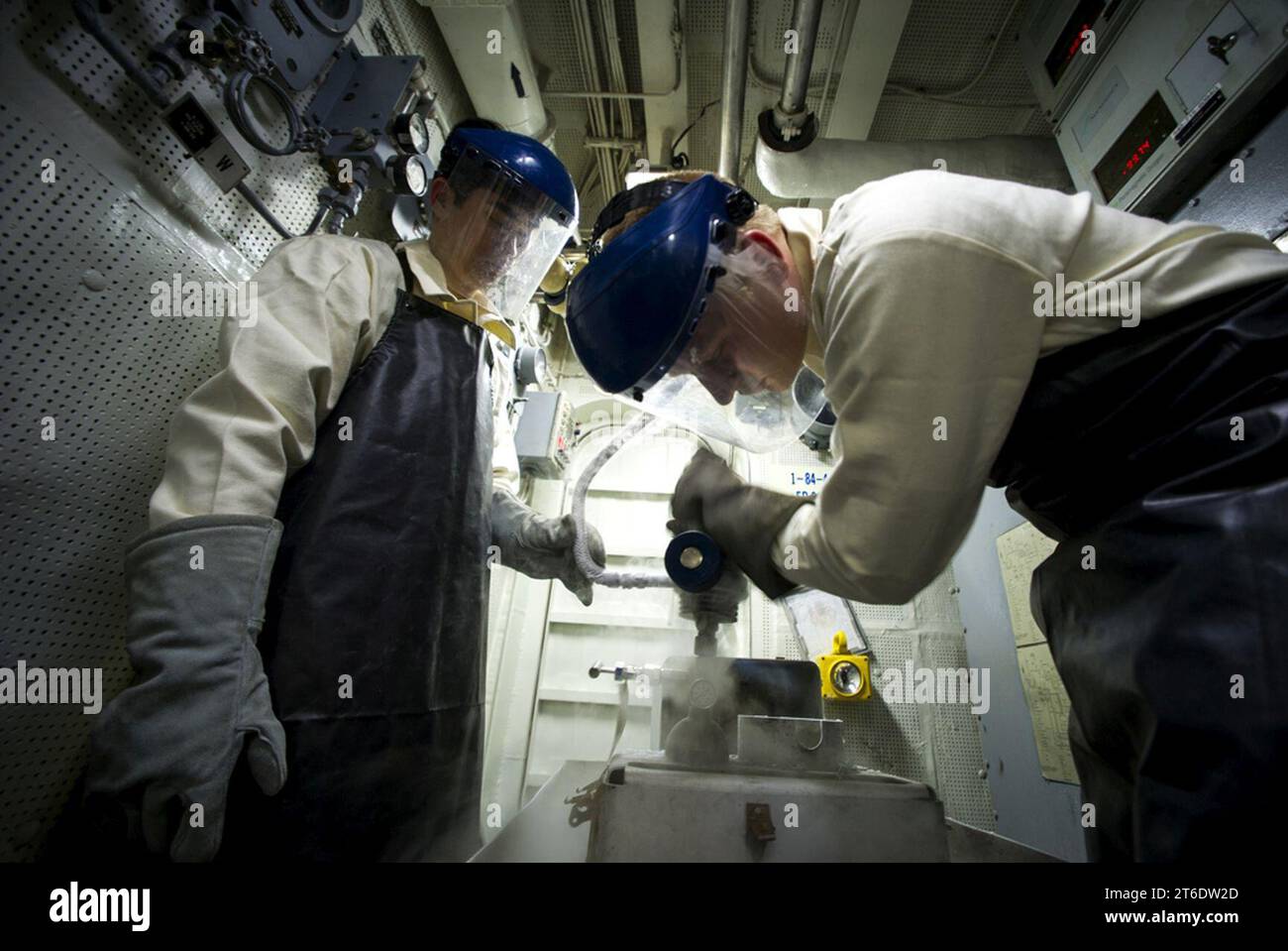 USS George Washington operations 150523 Stock Photo - Alamy