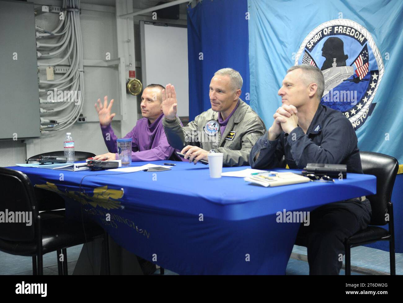 USS George Washington operations 150616 Stock Photo - Alamy