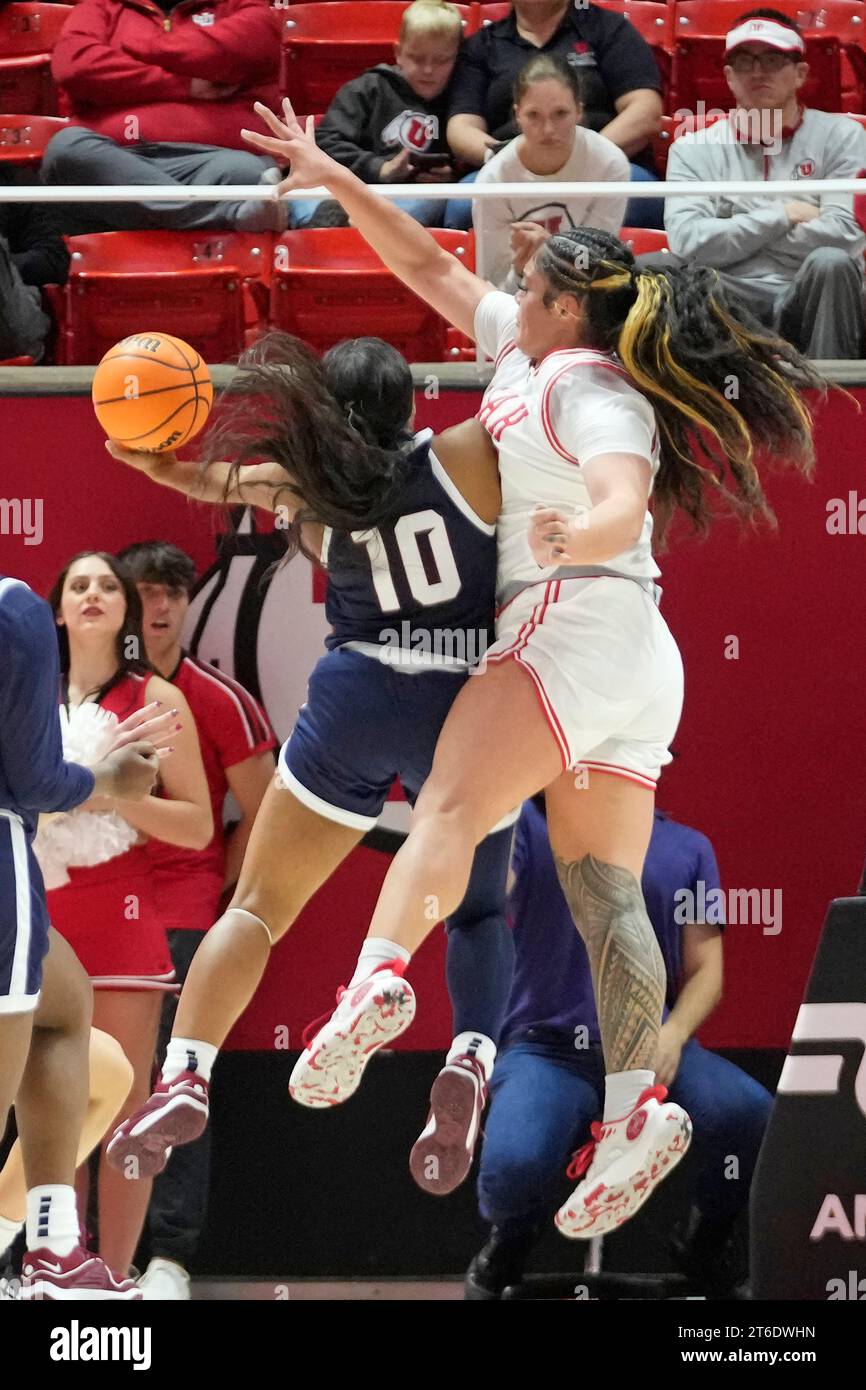 Utah forward Alissa Pili, right, defends against South Carolina State ...