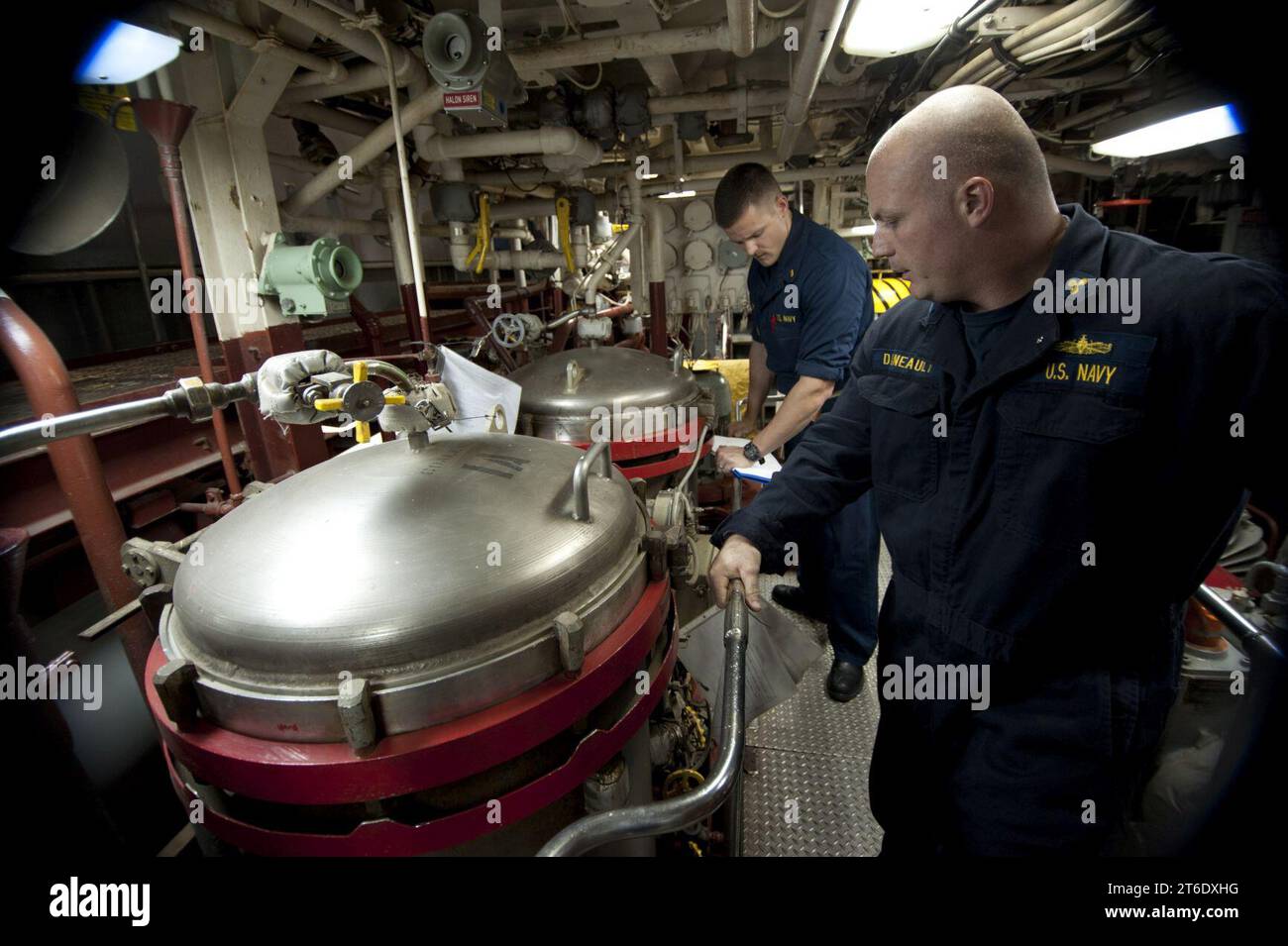 USS GETTYSBURG (CG 64) 131216 Stock Photo - Alamy