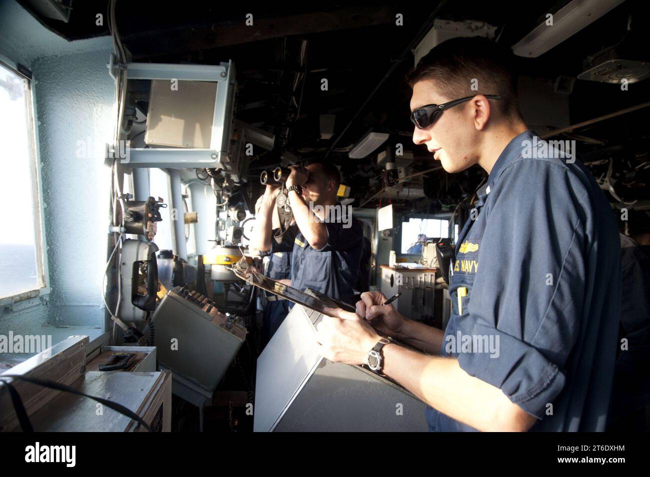 USS GETTYSBURG (CG 64) 131215 Stock Photo - Alamy