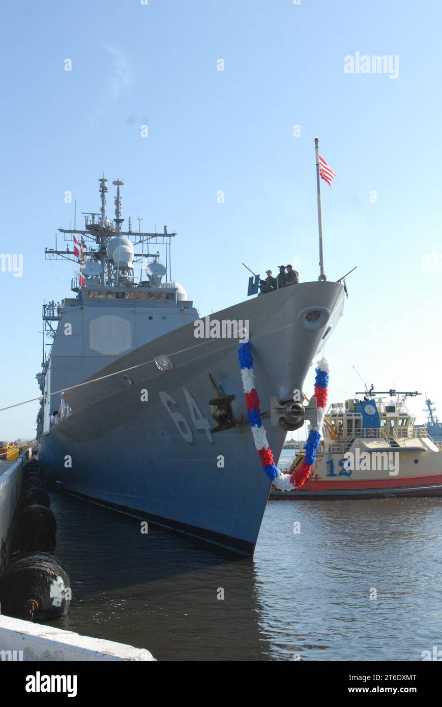 Uss gettysburg hi-res stock photography and images - Alamy