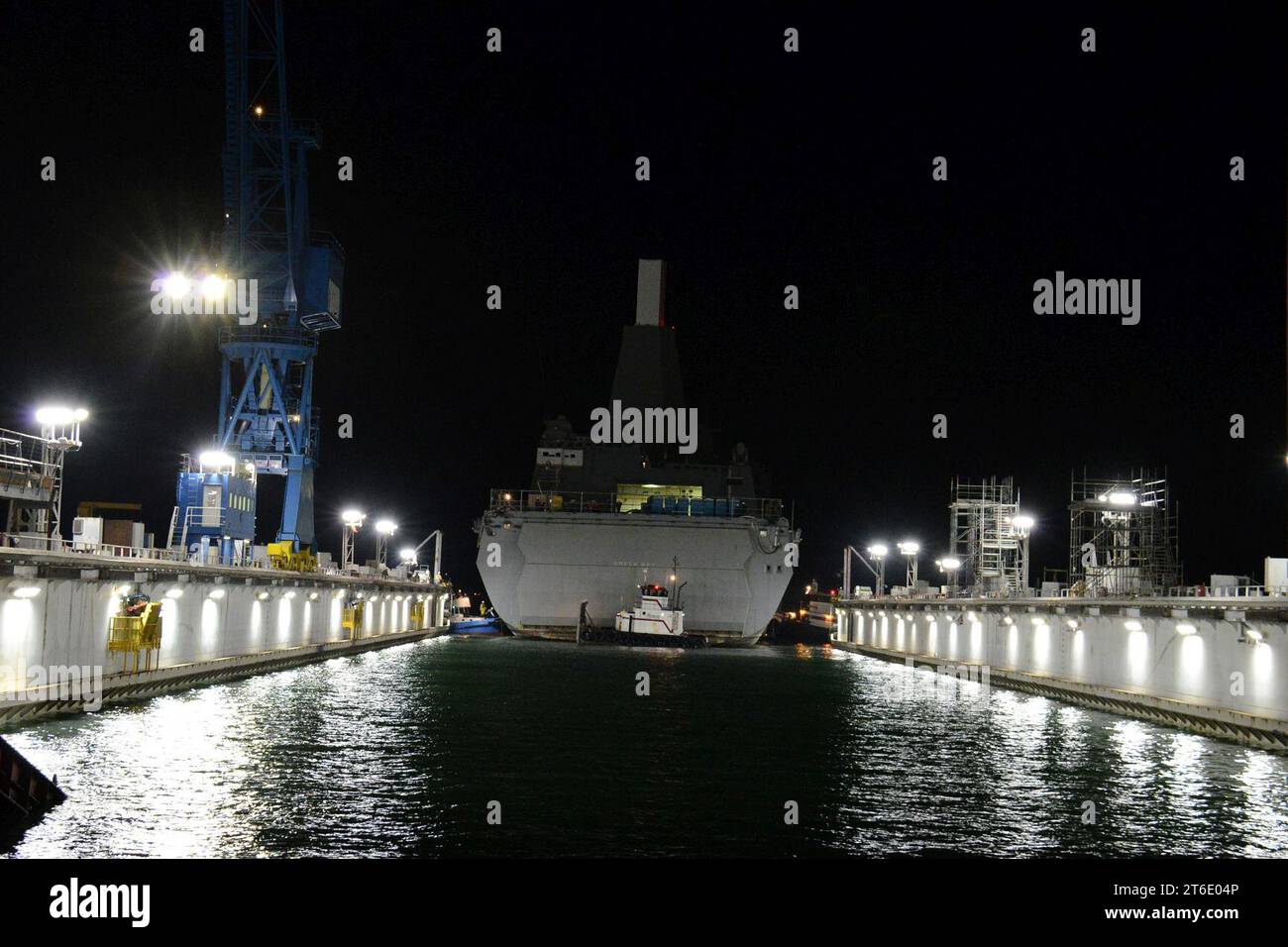 USS Green Bay dry-docking 131028 Stock Photo - Alamy