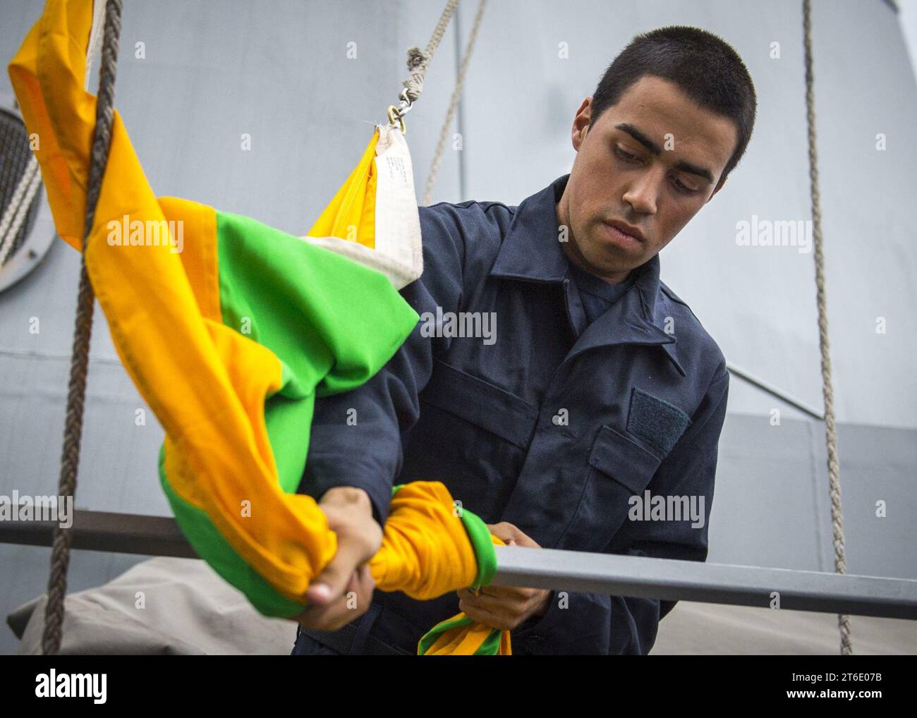 USS Green Bay operations 150126 Stock Photo - Alamy