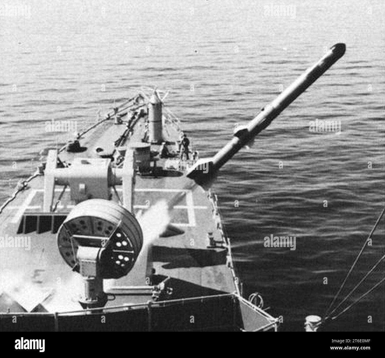 USS Gridley (CG-21) launches a RUR-5 ASROC missile, circa in 1984 Stock ...