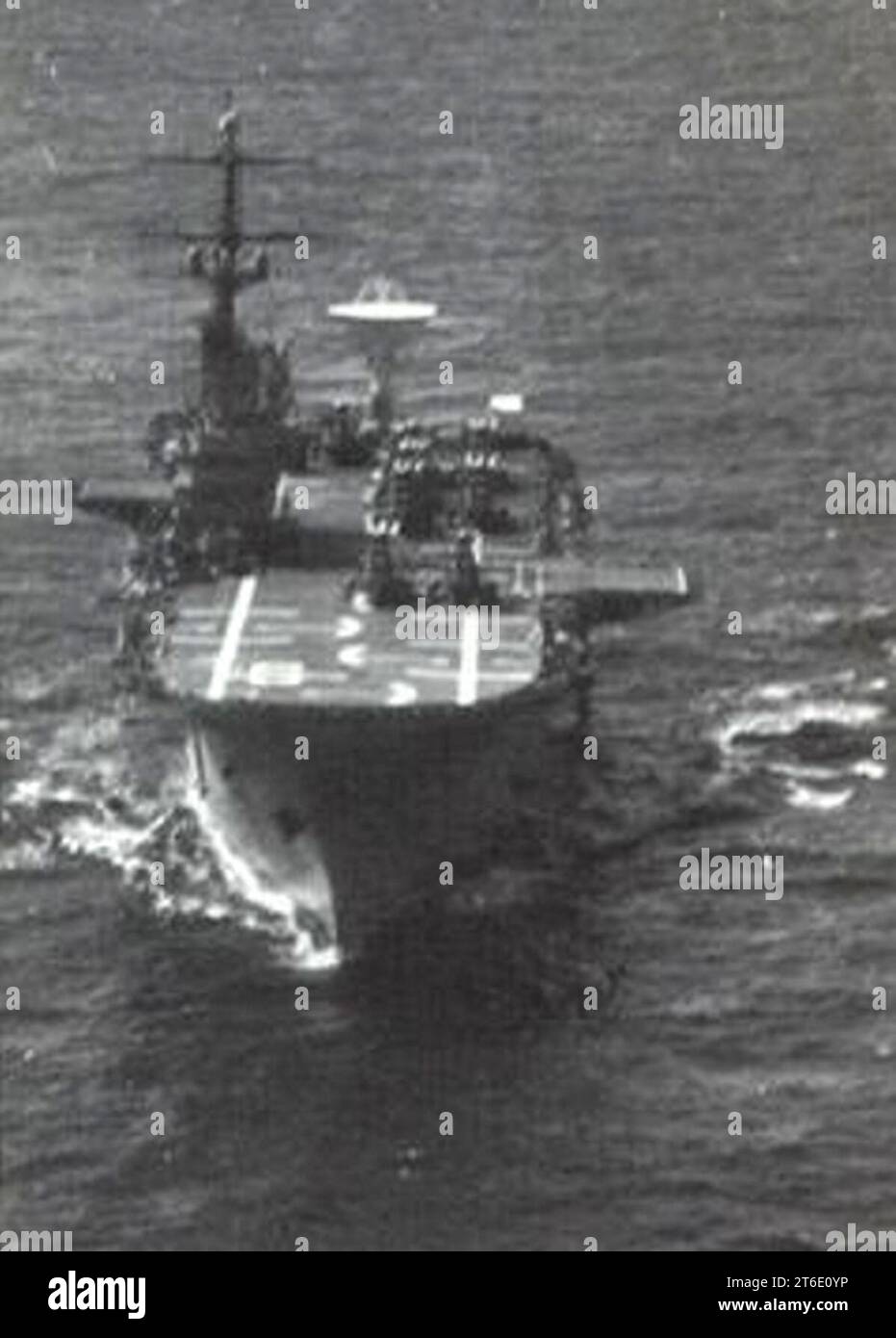 USS Guam (LPH-9) underway during the recovery of the Gemini 11 ...