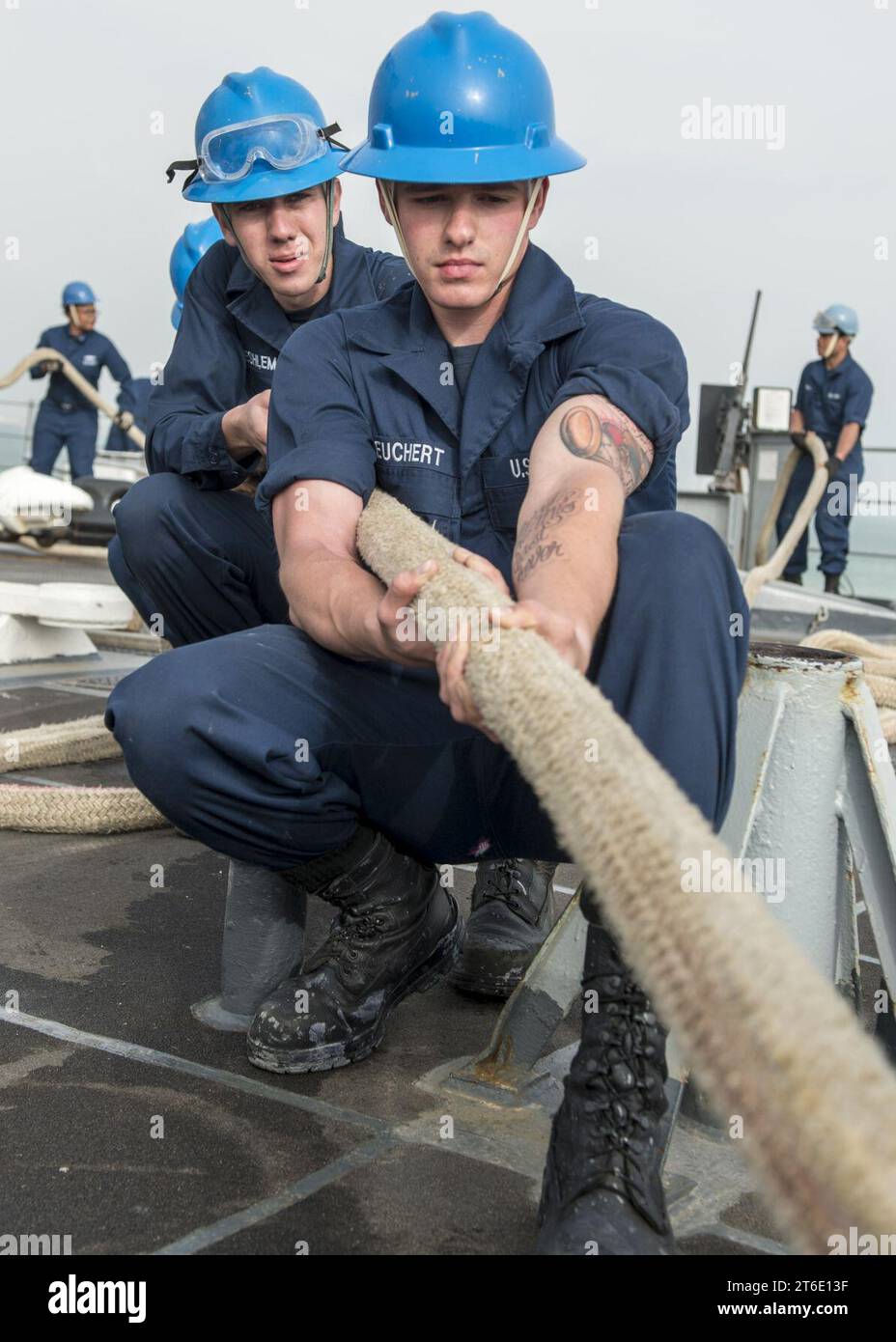 USS GUNSTON HALL (LSD 44) 140403 Stock Photo - Alamy
