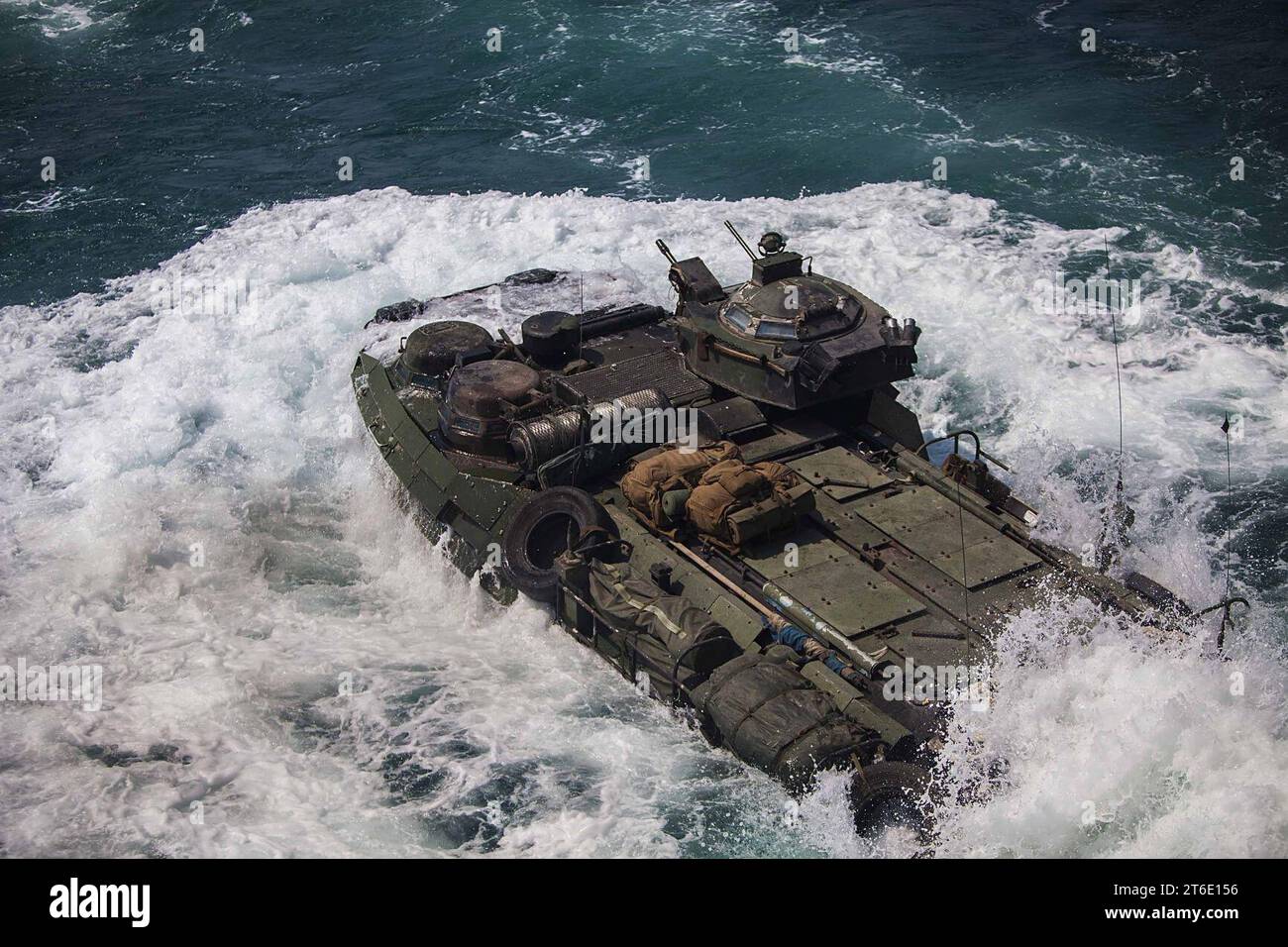 USS Gunston Hall (LSD 44) 140824 Stock Photo - Alamy