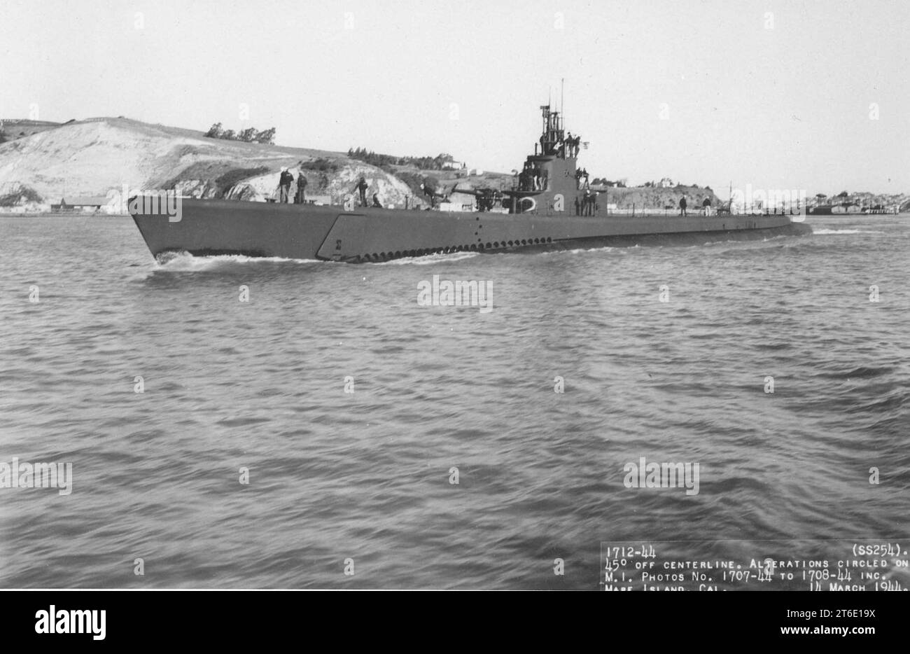 USS Gurnard (SS-254) 1944 Stock Photo - Alamy