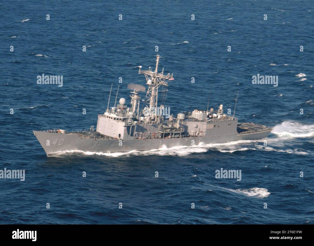 USS Halyburton (FFG 40) does work-ups off the coast of Mayport 2006 ...