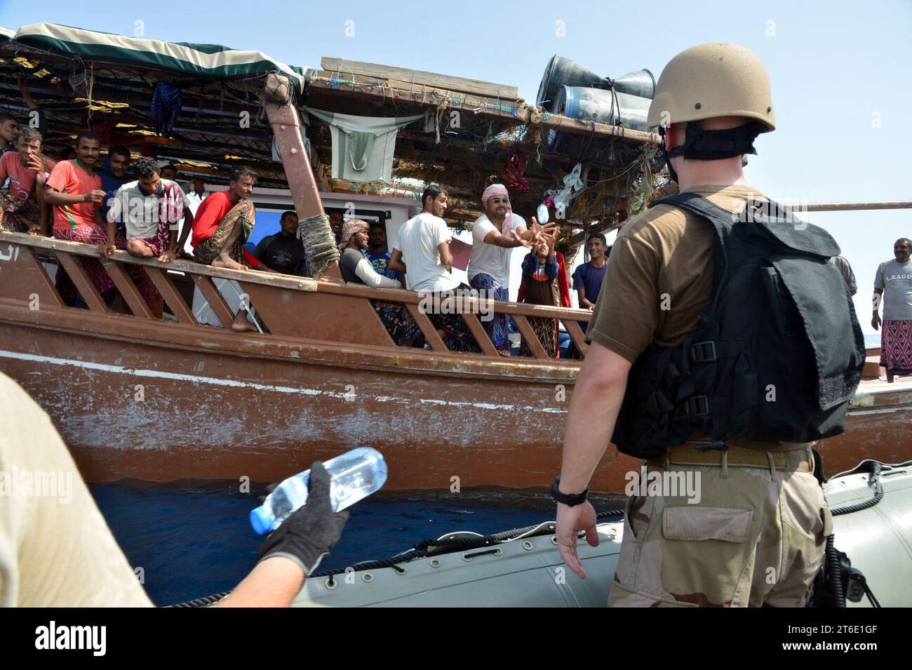 USS Halyburton in Gulf of Aden 120817 Stock Photo - Alamy
