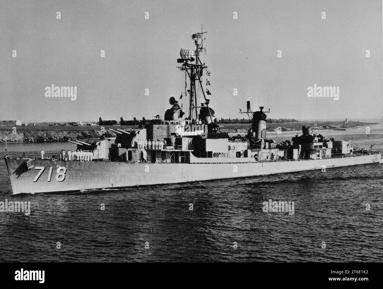 USS Hamner (DD-718) off North Island, circa in the mid-1950s Stock ...