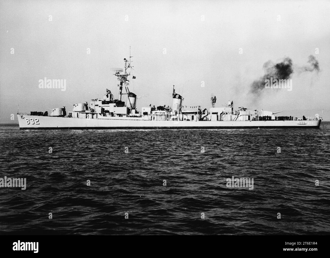 March 1957 Black and White Stock Photos & Images - Alamy
