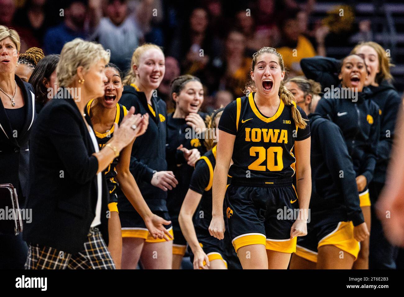 Charlotte, NC, USA. 9th Nov, 2023. Iowa Hawkeyes guard Kate Martin (20 ...