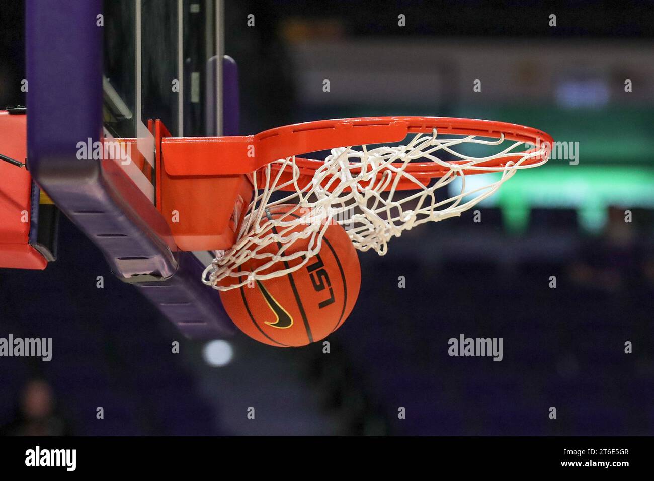 Queens royals womens basketball hi-res stock photography and images - Alamy