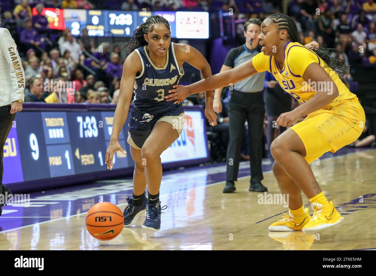 Baton Rouge, LA, USA. 09th Nov, 2023. Queen's Nicole Gwynn (3) tries to ...