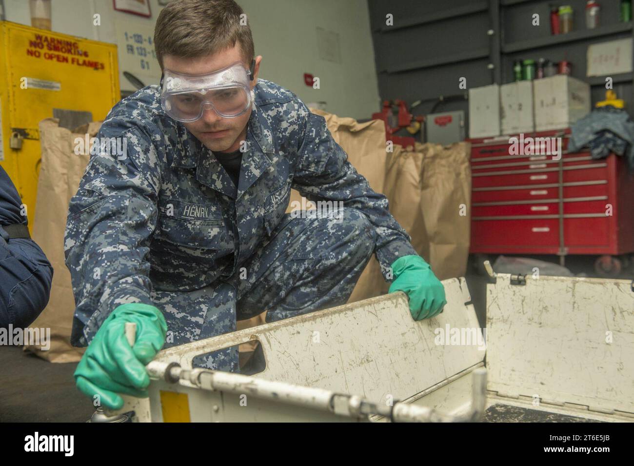 USS Harry S. Truman operations 131010 Stock Photo - Alamy