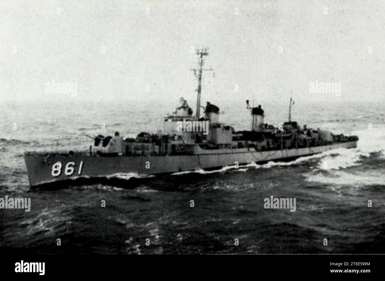 USS Harwood (DDE-861) underway in early 1952 Stock Photo - Alamy