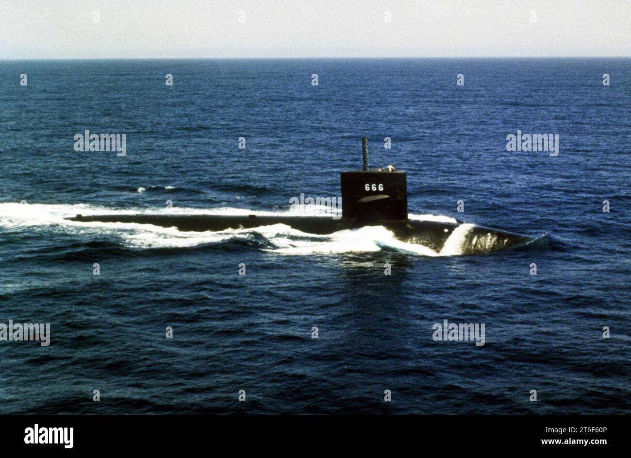 Uss hawkbill hi-res stock photography and images - Alamy