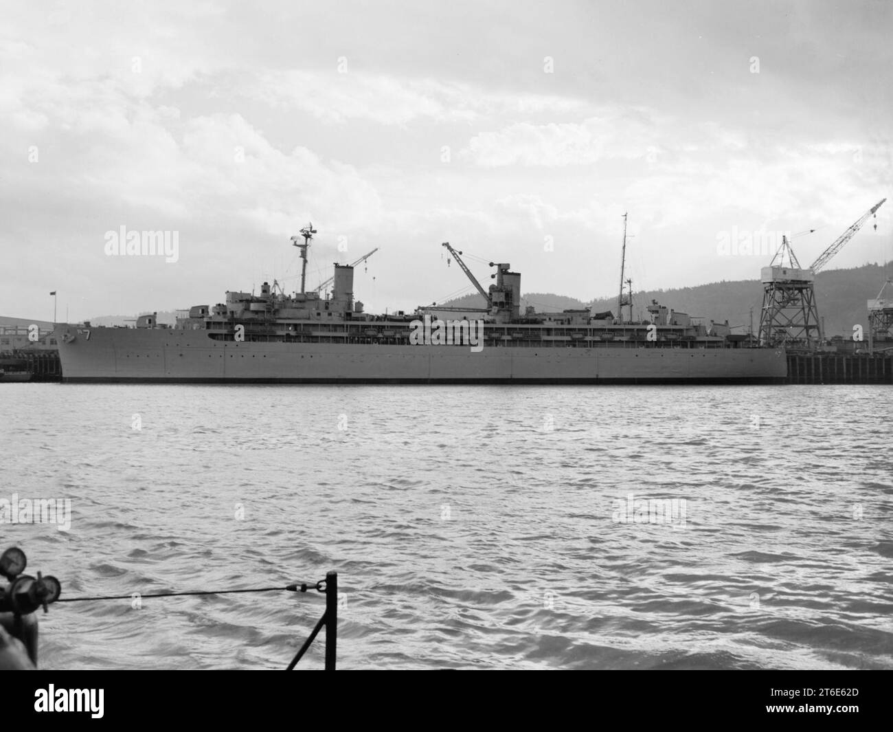 USS Hector (AR-7) in the 1950s Stock Photo - Alamy