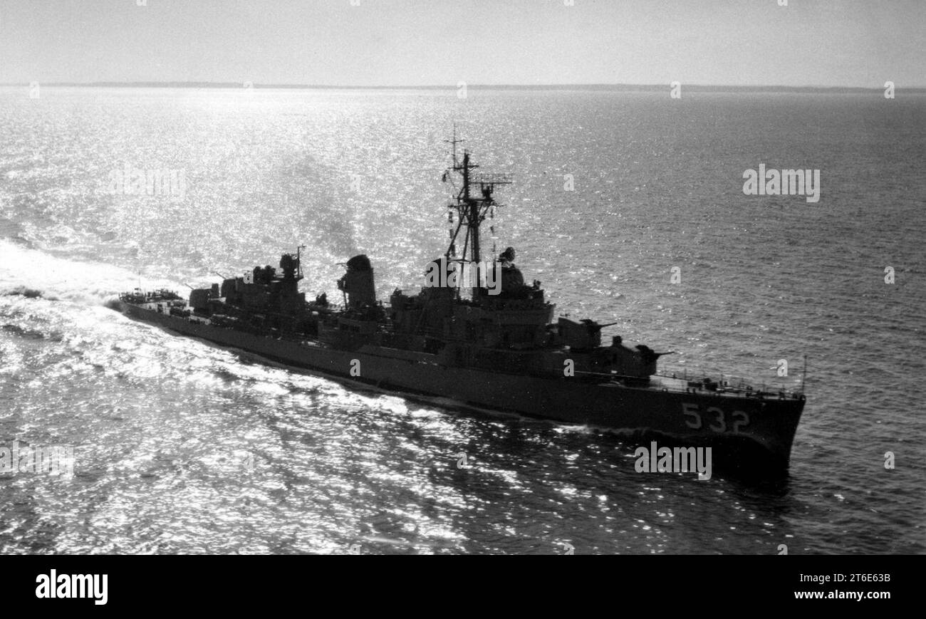 USS Heermann (DD-532) underway off New Bedford, Massachusetts (USA), on ...