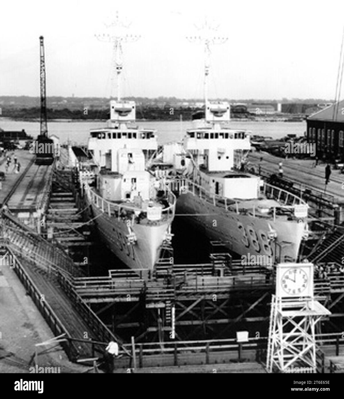 USS Helm (DD-388) and USS Blue (DD-387) under construction c1937 Stock ...
