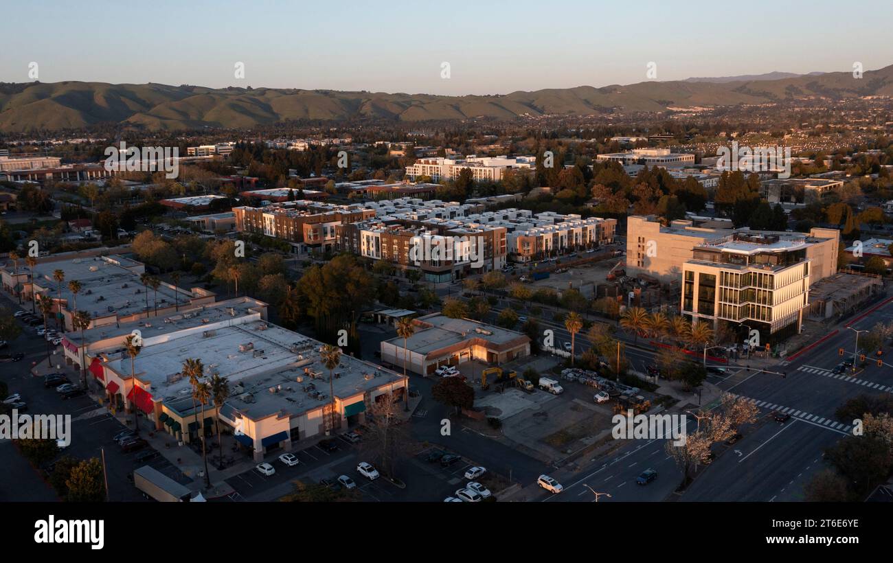 Sunset aerial view of the downtown skyline of Fremont, California, USA ...