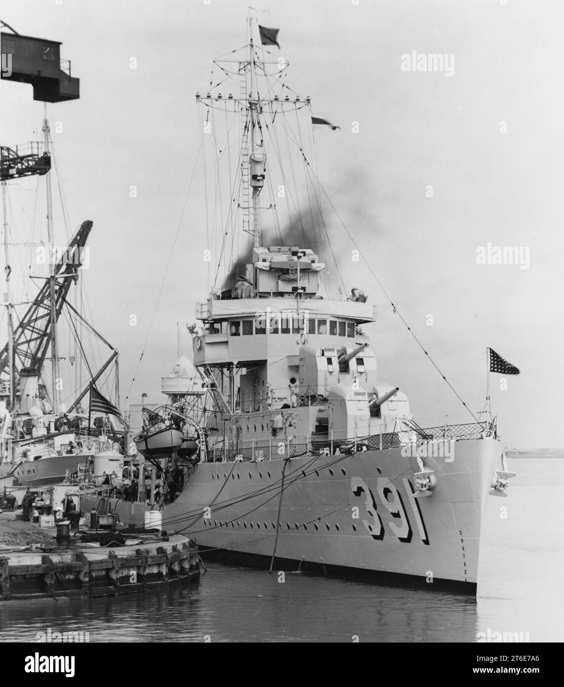 USS Henley (DD-391) - 19 Stock Photo - Alamy