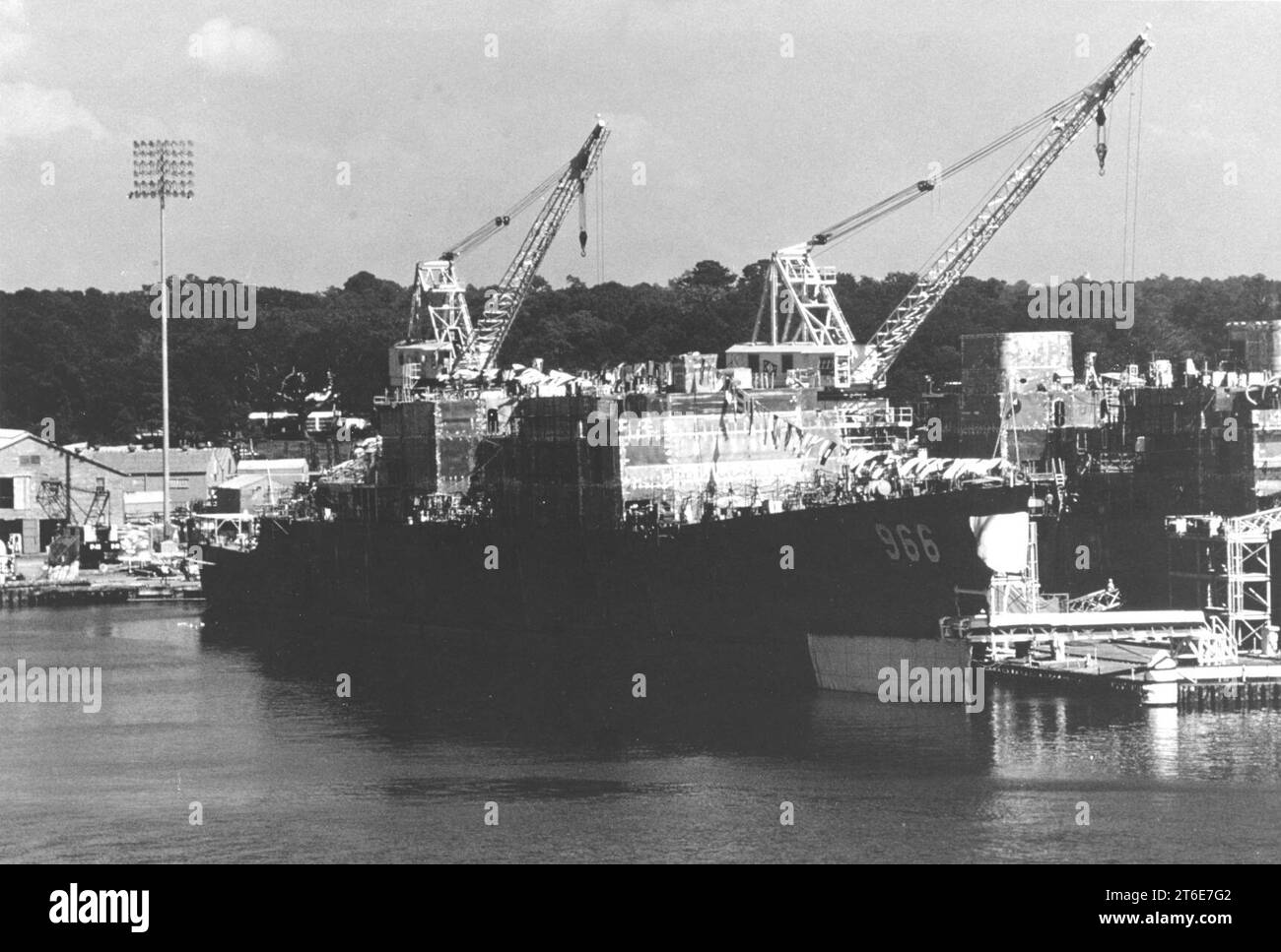 USS Hewitt (DD-966) at Ingalls Shipbuilding in September 1974 Stock ...