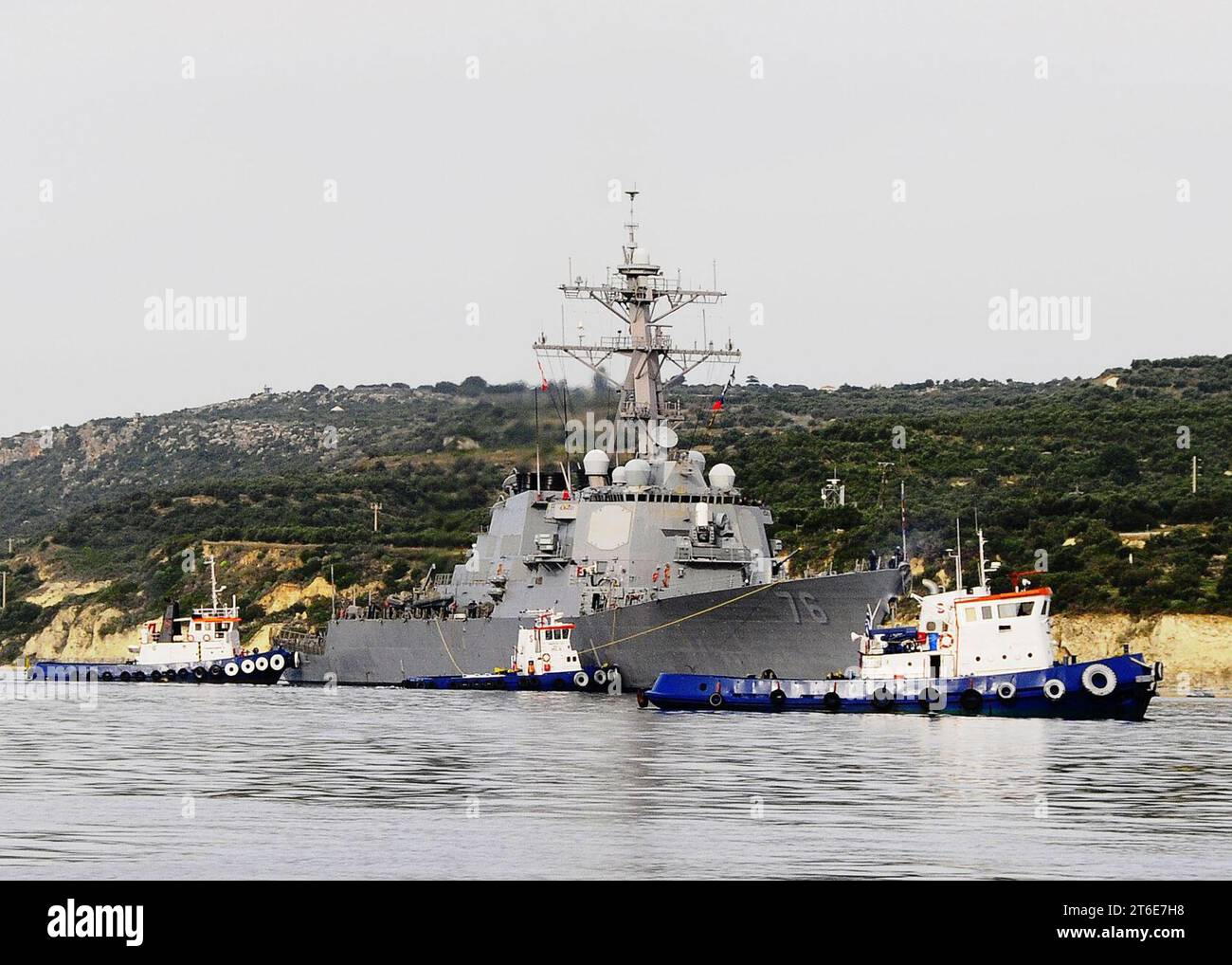 USS Higgins (DDG-76)-Souda Bay-03 Stock Photo - Alamy