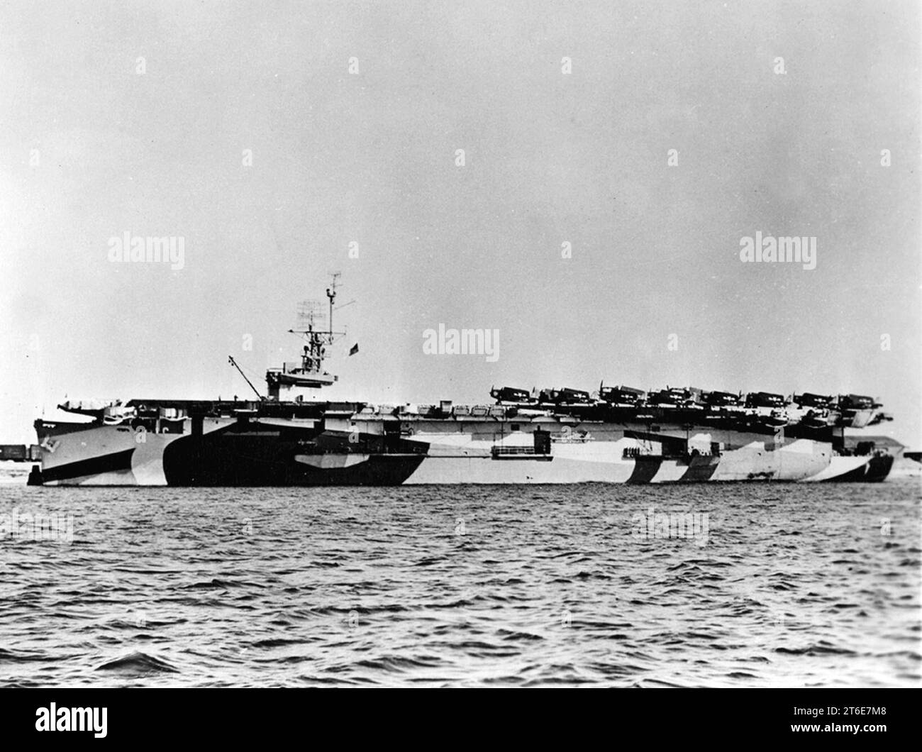 USS Hoggatt Bay (CVE-75) at anchor, circa in 1945 (UA 571.23 Stock ...