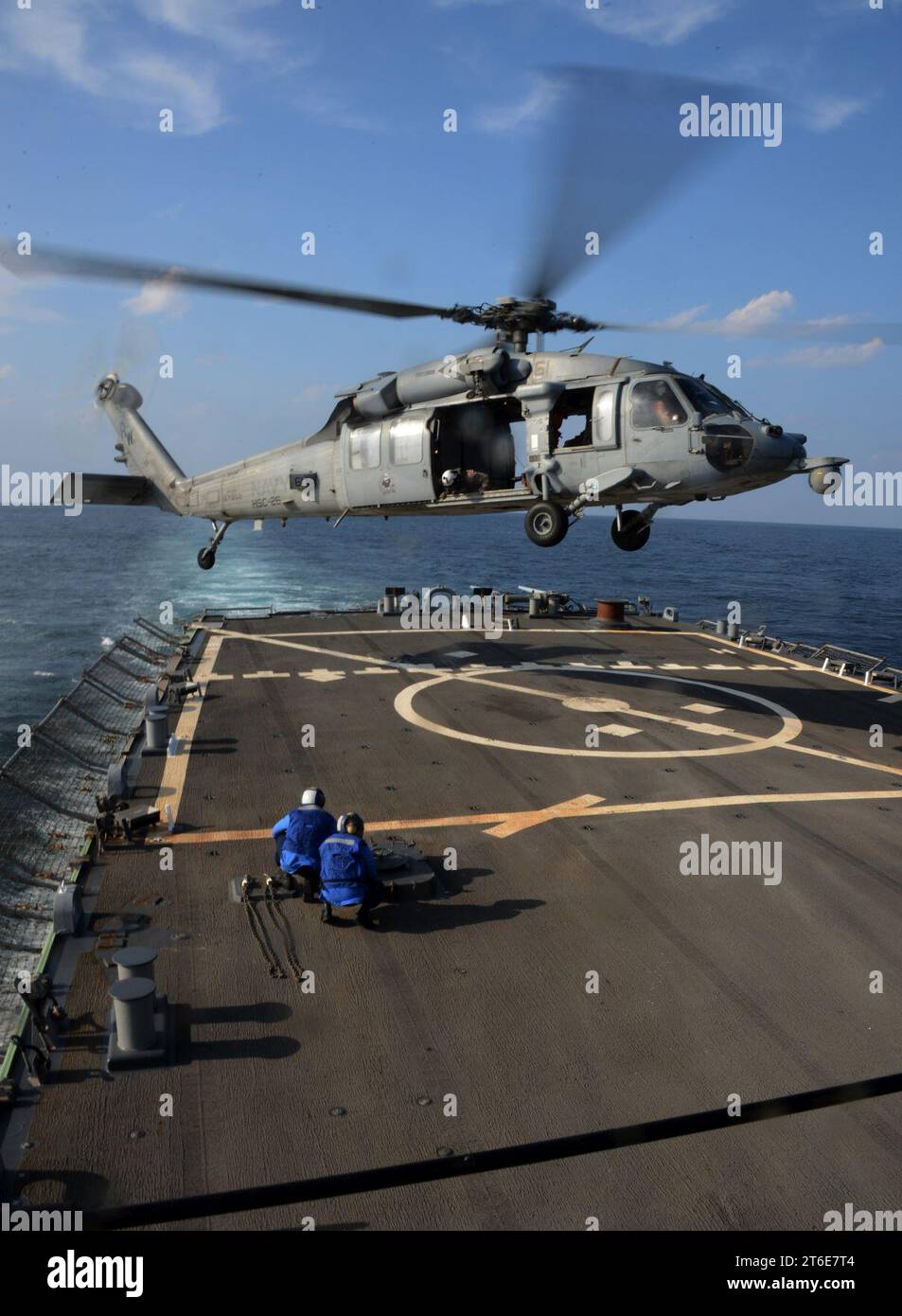 Uss hopper ship hi-res stock photography and images - Alamy