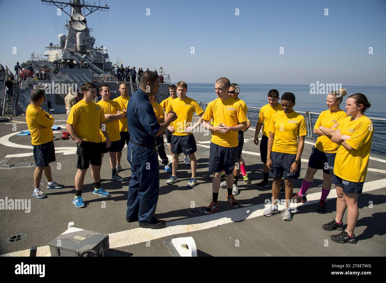 USS HOPPER (DDG 70) 140215 Stock Photo - Alamy