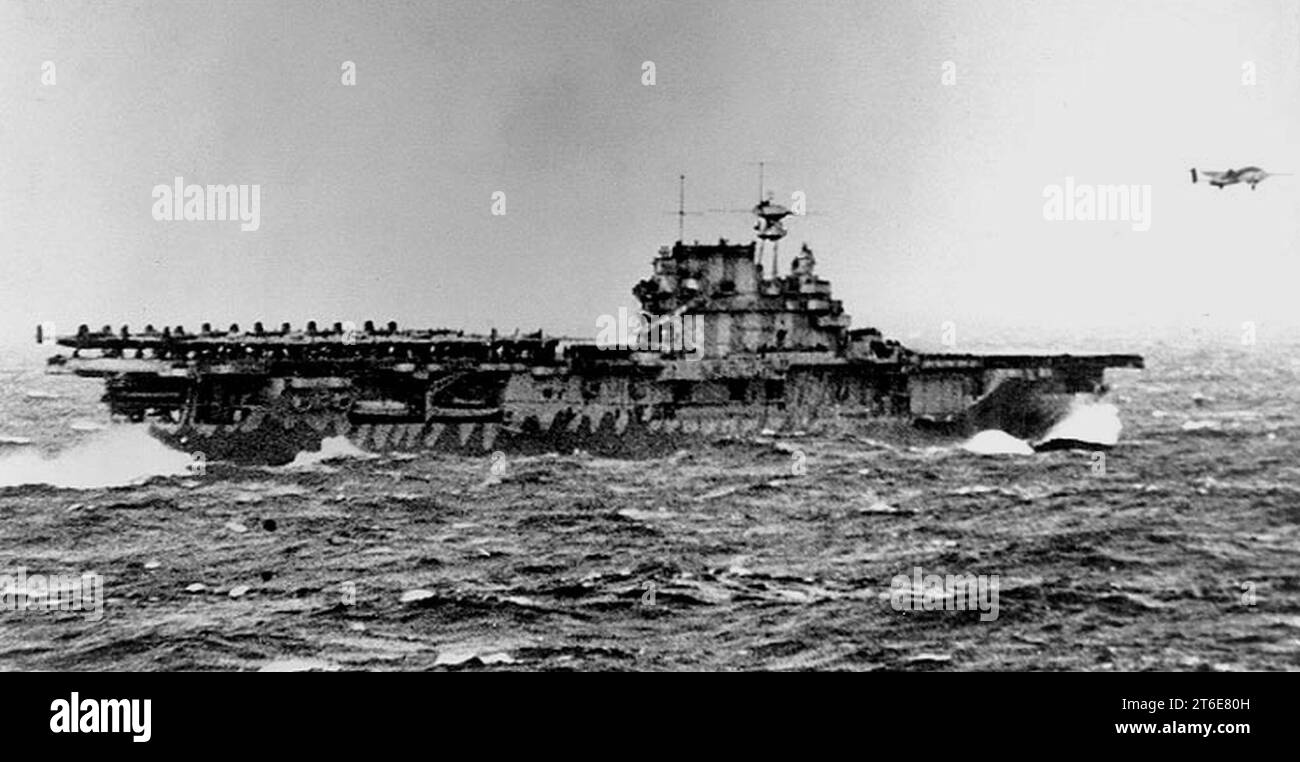 USS Hornet (CV-8) launching B-25B bomber during the Doolittle Raid on ...