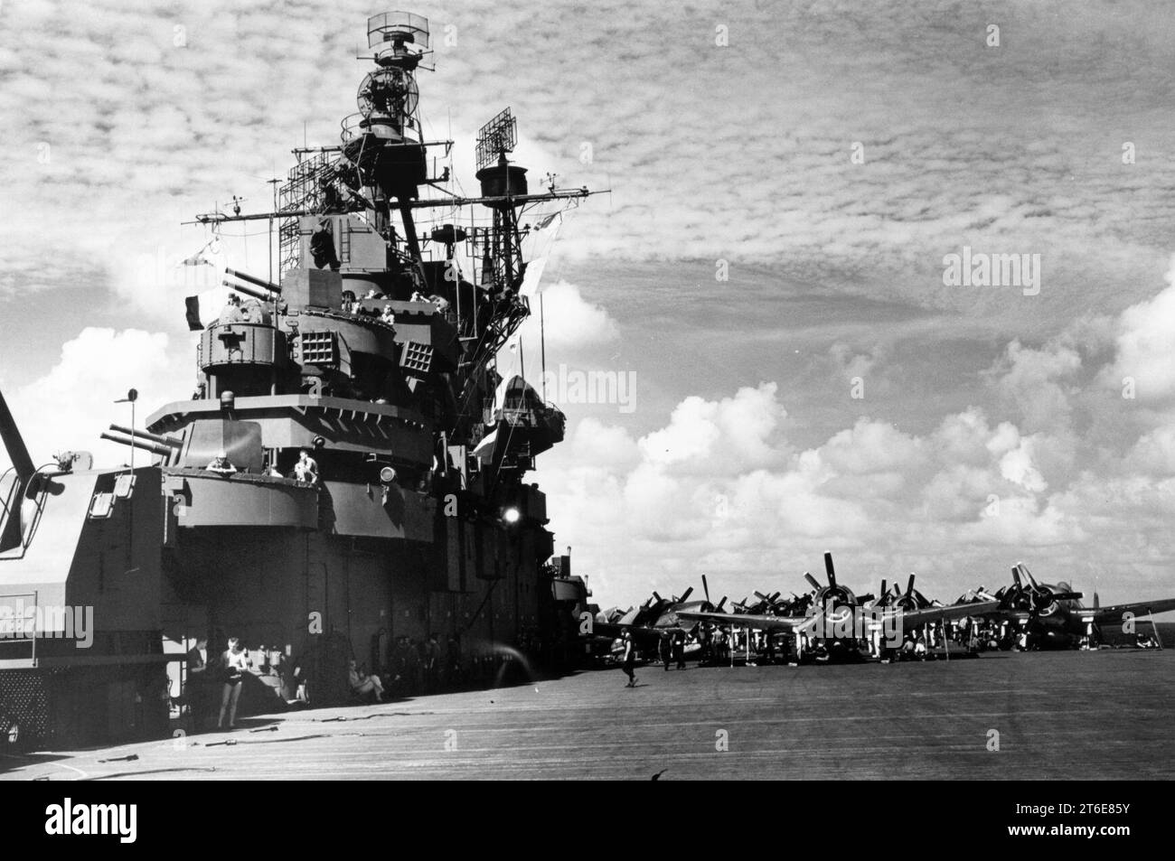 Uss hornet cv 12 hi-res stock photography and images - Alamy