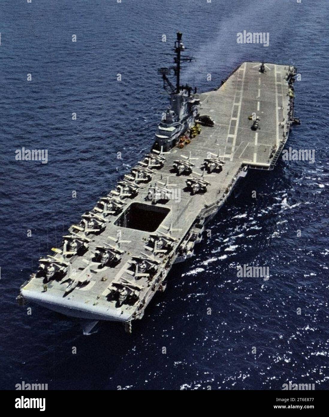 USS Hornet (CVS-12) aerial view in 1959 Stock Photo - Alamy