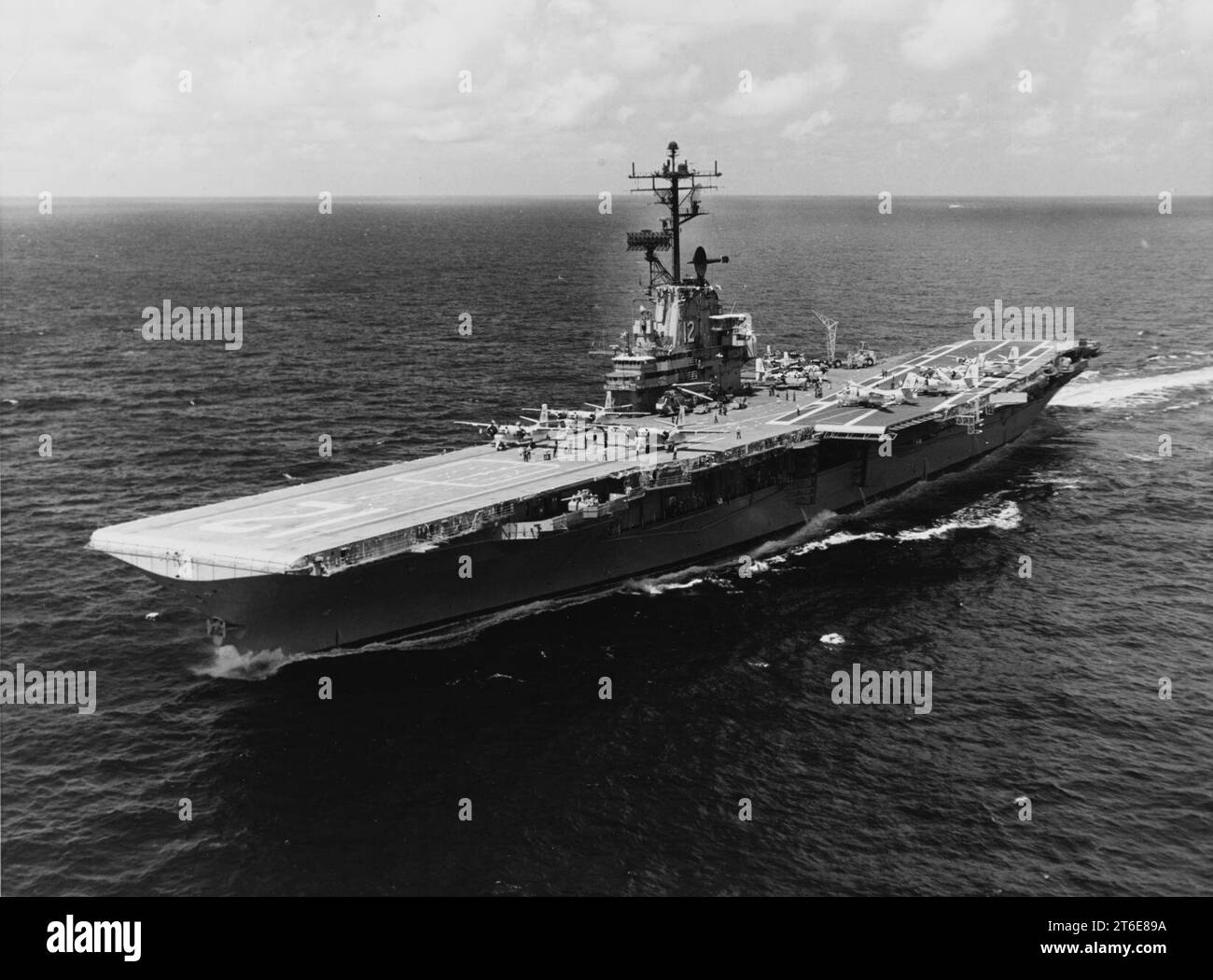 USS Hornet (CVS-12) underway in the Gulf of Tonkin on 5 September 1967 ...
