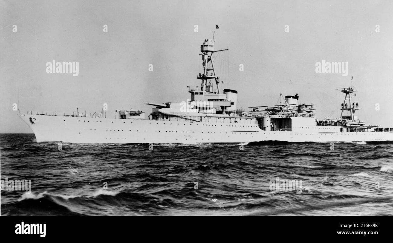 USS Houston (CA-30) underway circa 1934 Stock Photo - Alamy