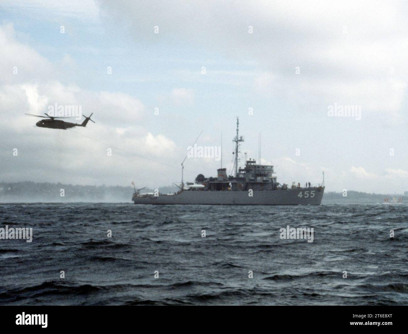 USS Implicit (MSO-455) underway in 1993 Stock Photo - Alamy